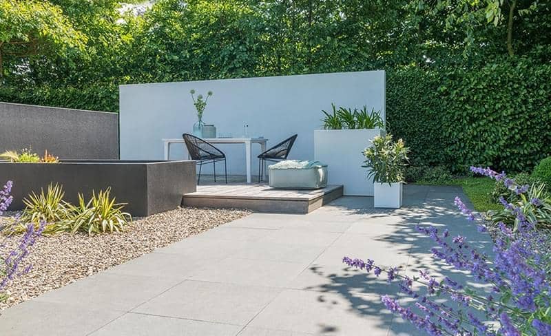 Voorbeeldtuinen met Sierbestrating van Excluton